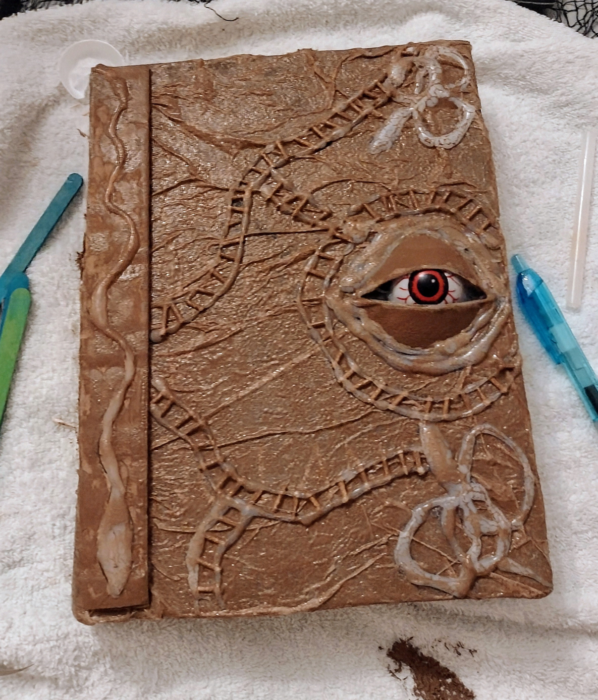 Create your OWN Hocus Pocus Spell Book