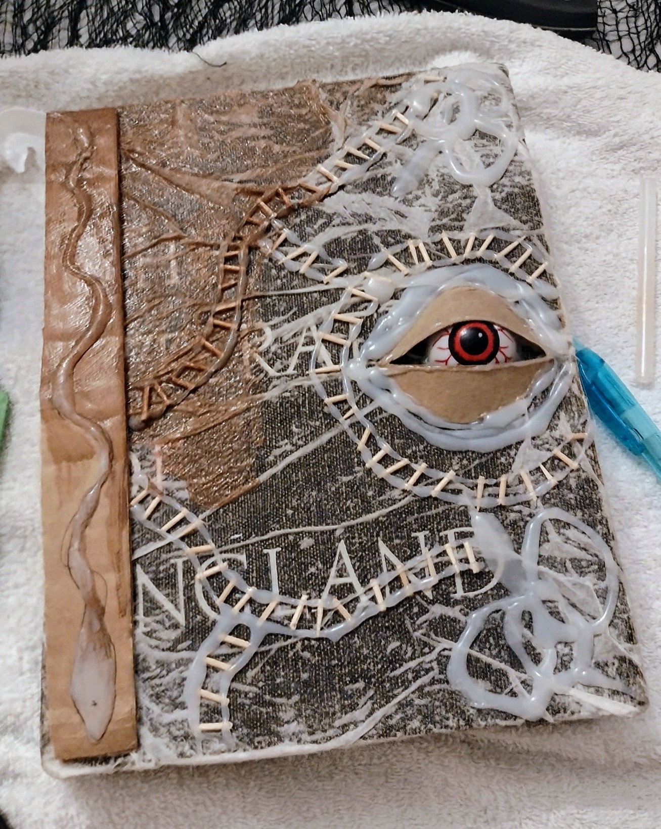 Create your OWN Hocus Pocus Spell Book